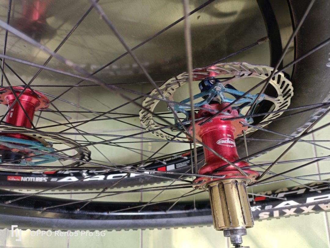 Hope pro II 29er wheel set, Sports Equipment, Bicycles & Parts, Parts ...