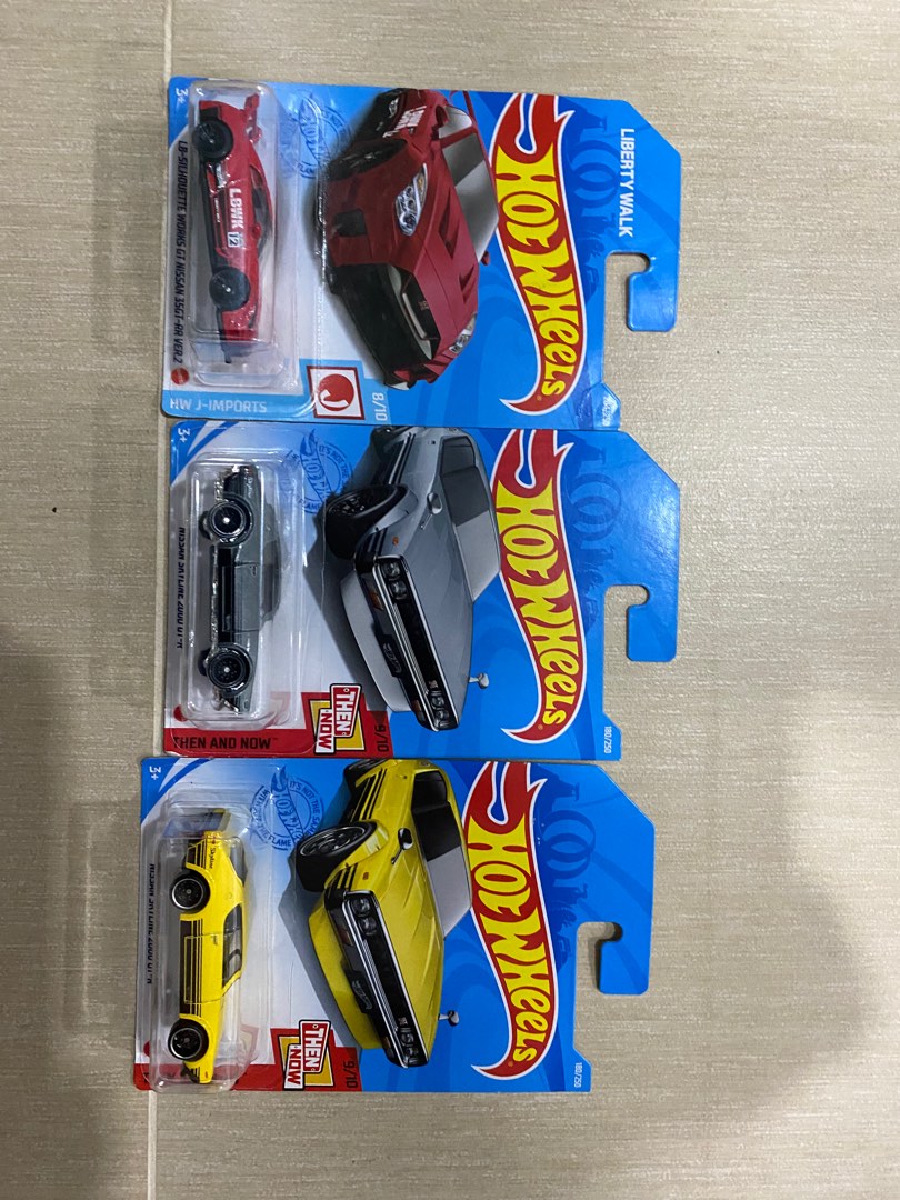 Hot Wheels Nissan GT-R 35 and skyline 2000 GT-R, Hobbies & Toys, Toys ...