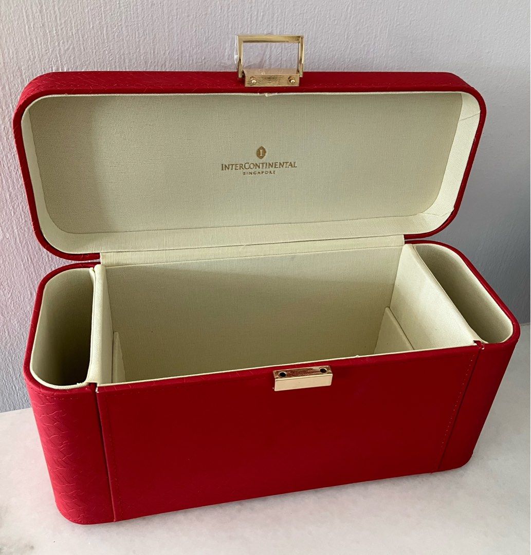 Intercontinental mooncake box, Furniture & Home Living, Home ...