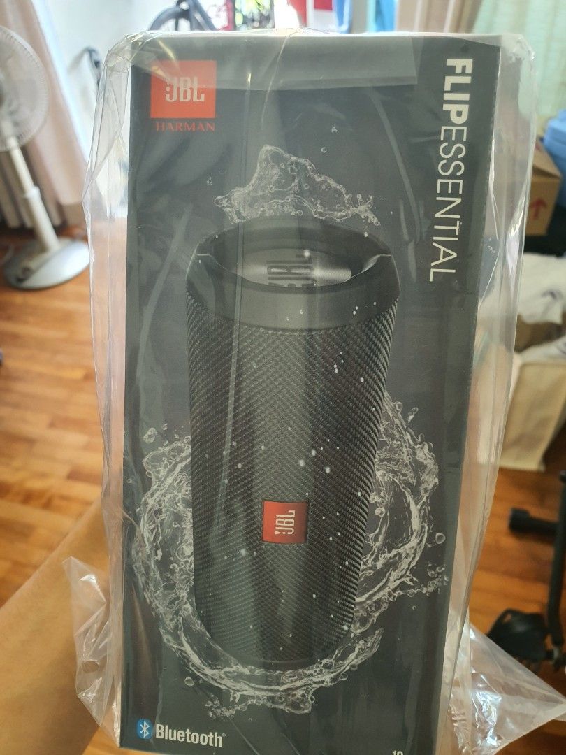 JBL flip essential portable speaker, Audio, Soundbars, Speakers & Amplifiers on Carousell