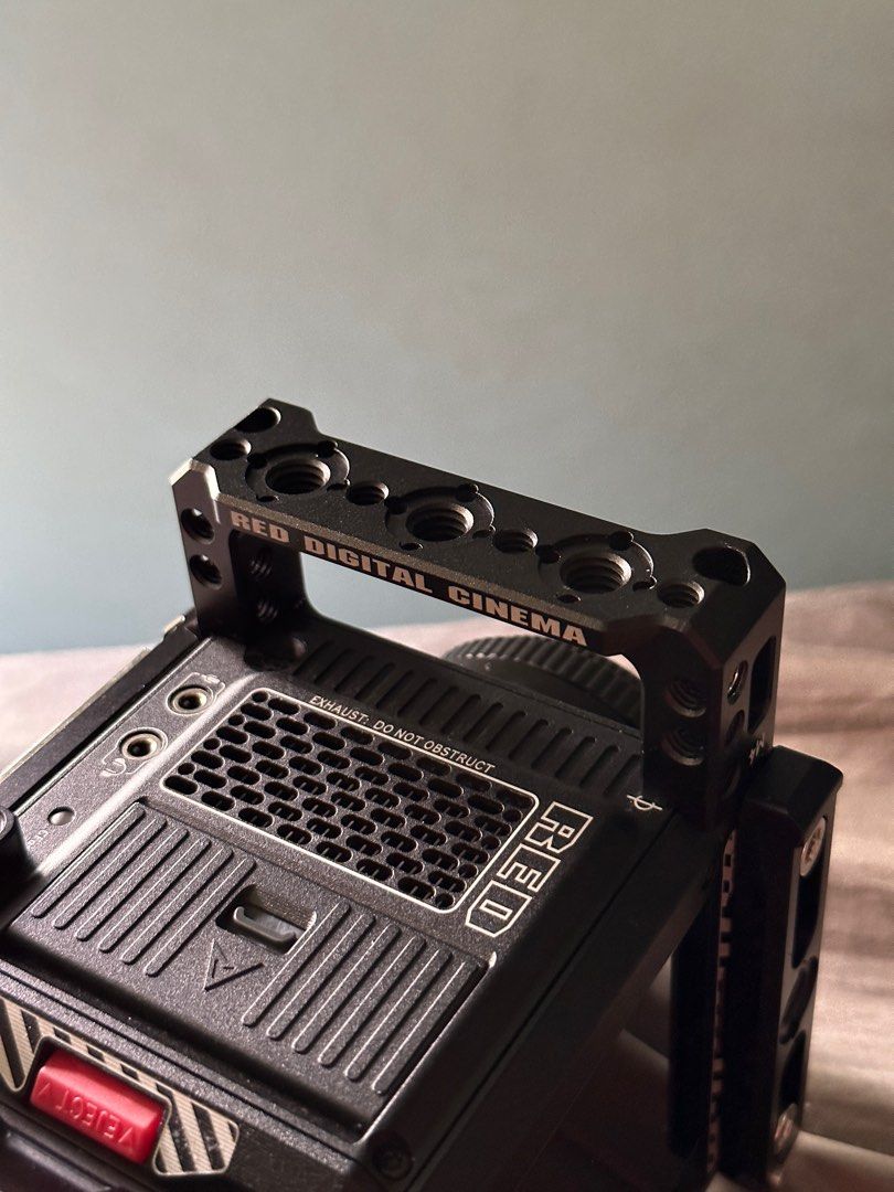 Komodo Wing Grip, Photography, Video Cameras on Carousell