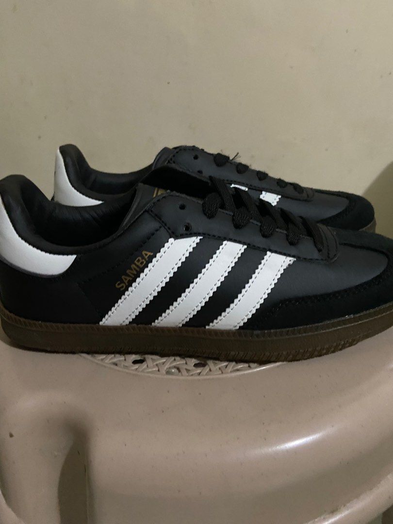 kyrie 5 squidward & adidas samba, Women's Fashion, Footwear, Sneakers ...