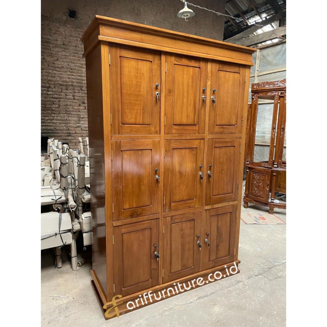 Lemari Loker 9 Pintu Kayu Jati Jepara, Perabotan Rumah di Carousell