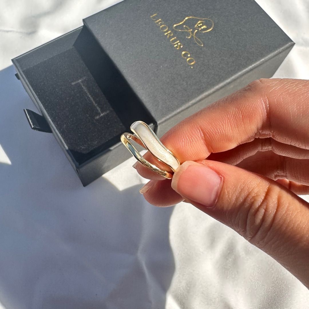 LEORUS CO. Britney Bold Gold Rings Set (Two-piece), Women's Fashion, Jewelry & Organisers, Rings ...