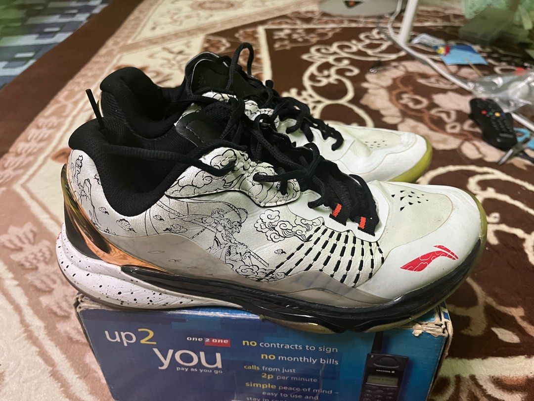 Li Ning Monkey King White, Sports Equipment, Sports & Games, Racket ...
