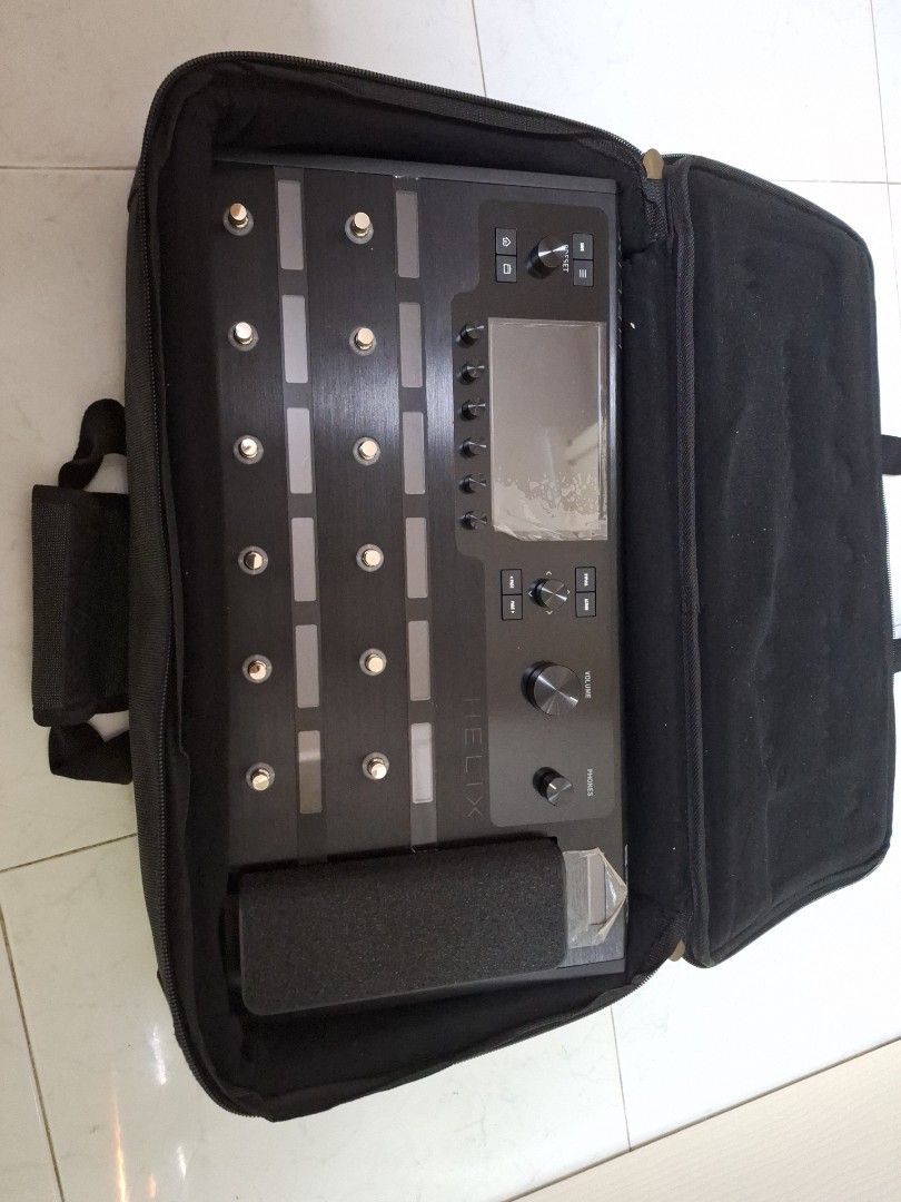 Line 6 Helix, Hobbies & Toys, Music & Media, Musical Instruments on ...