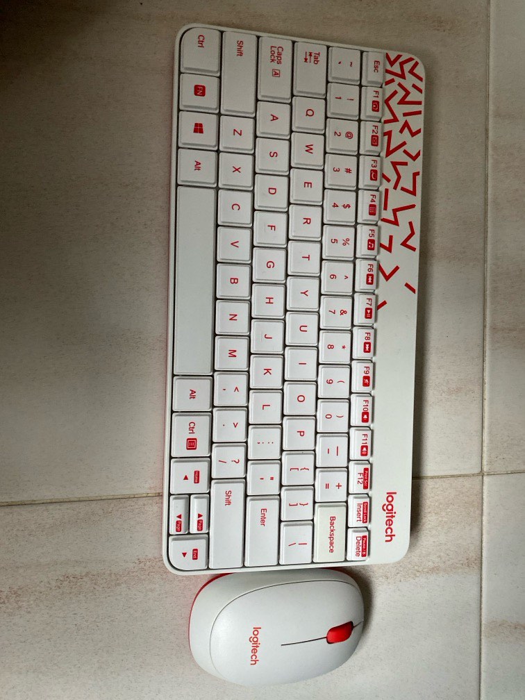 Logitech Wireless Keyboard Computers And Tech Parts And Accessories Computer Keyboard On Carousell