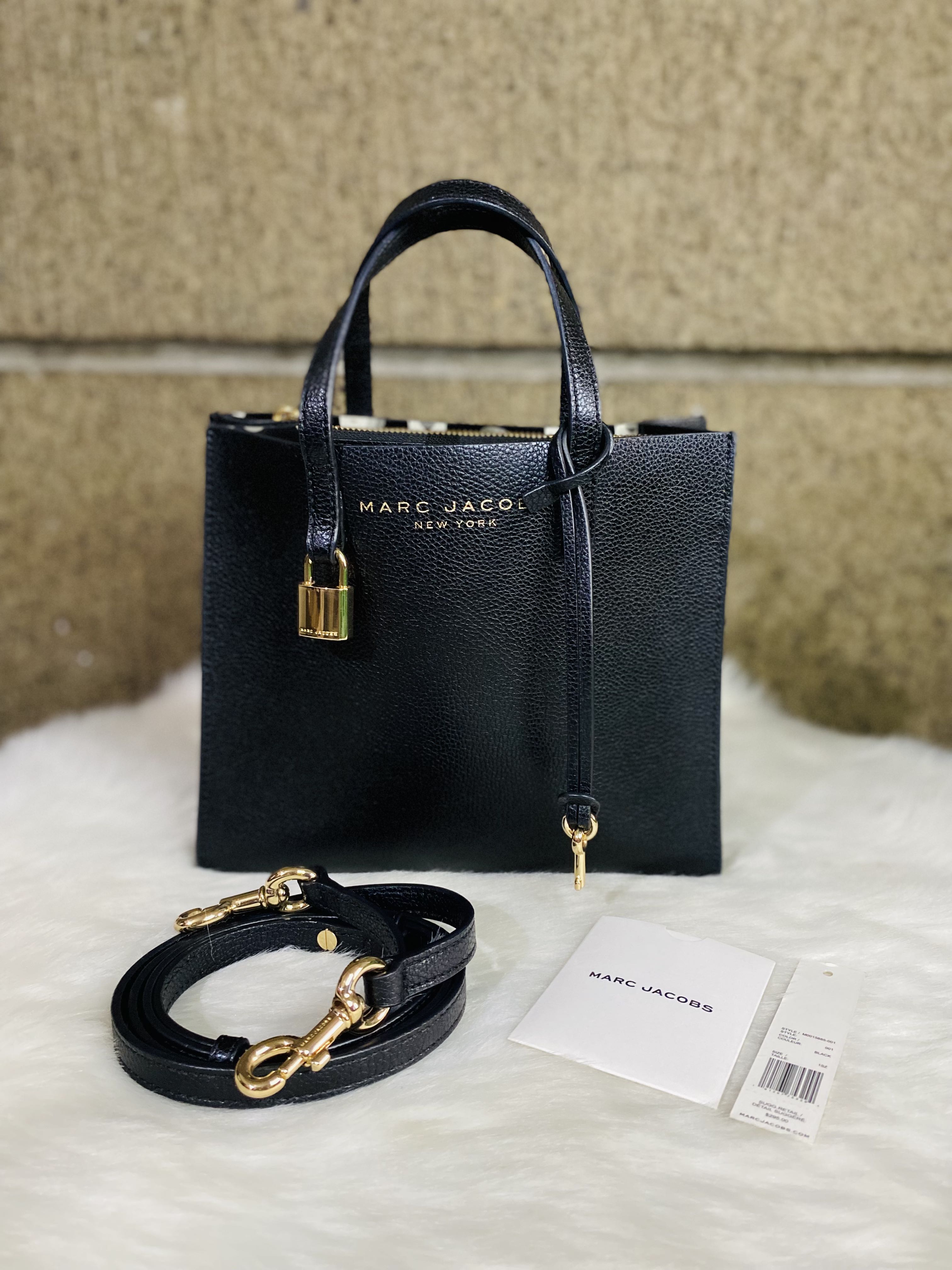 Marc Jacobs Mini Grind, Luxury, Bags & Wallets on Carousell