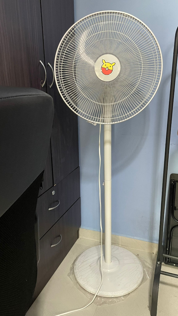 Mistral Stand Fan 16" (Convertible Height), Furniture & Home Living ...