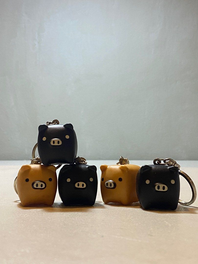 Monokuro boo pigs keychain, Hobbies & Toys, Toys & Games on Carousell