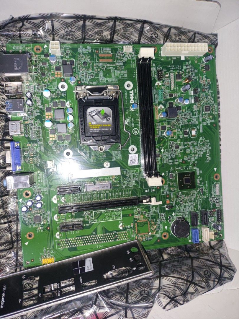 Motherboard unknown condition take both, Computers & Tech, Parts ...