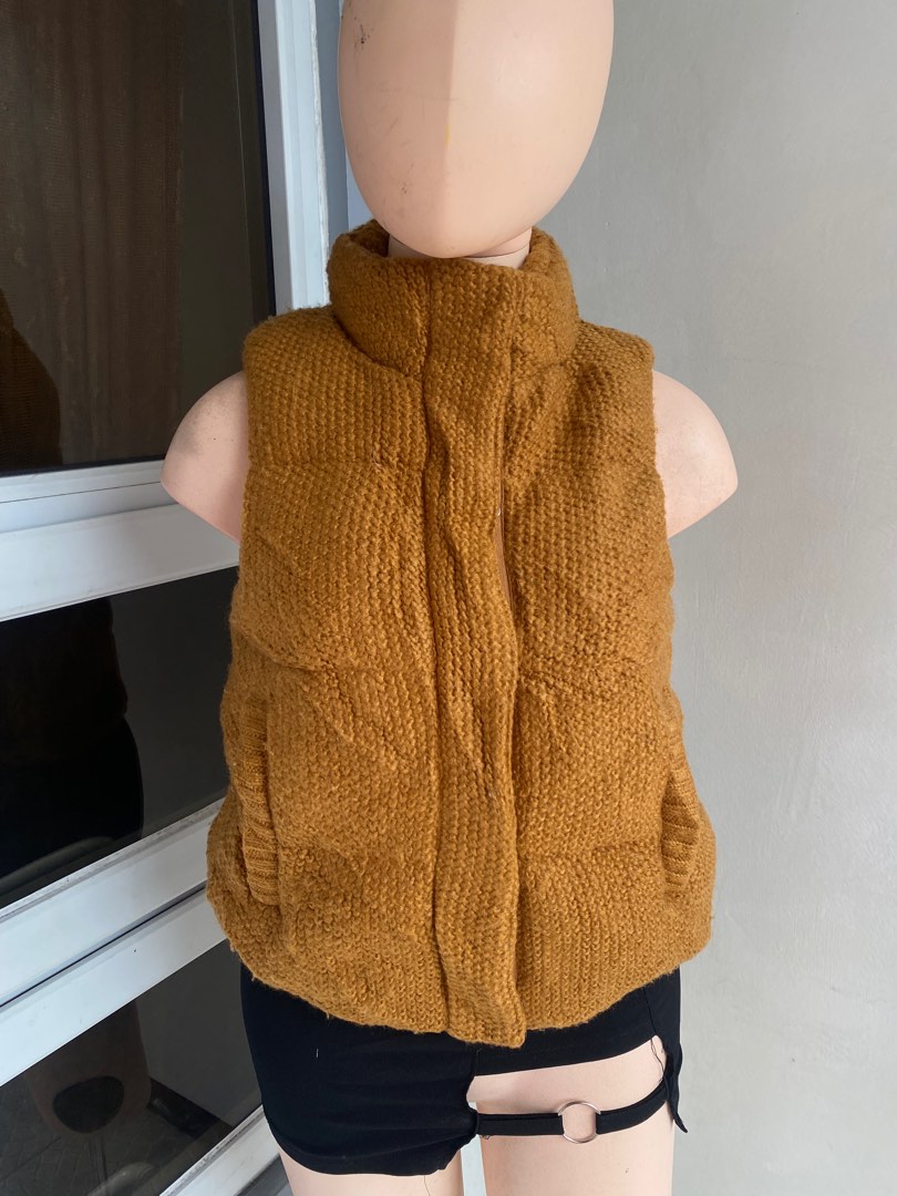 Mustard knitted vest, Women's Fashion, Tops, Others Tops on Carousell