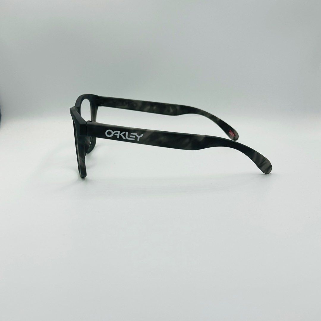 Oakley Frogskins (A) Matte Black Tortoise Frame only, Men's Fashion ...