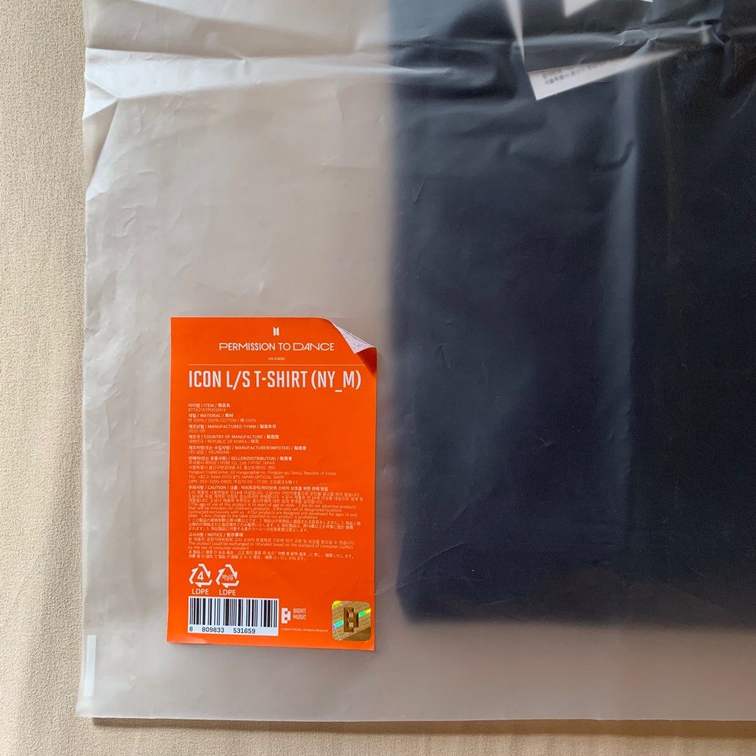 OFFICIAL BTS PTD ICON L/S NAVY, Hobbies & Toys, Memorabilia ...