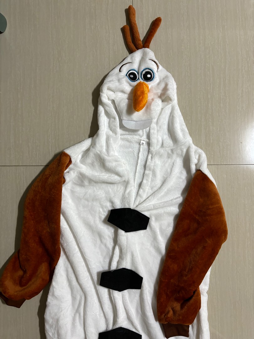 Olaf costume, Women's Fashion, Tops, Other Tops on Carousell