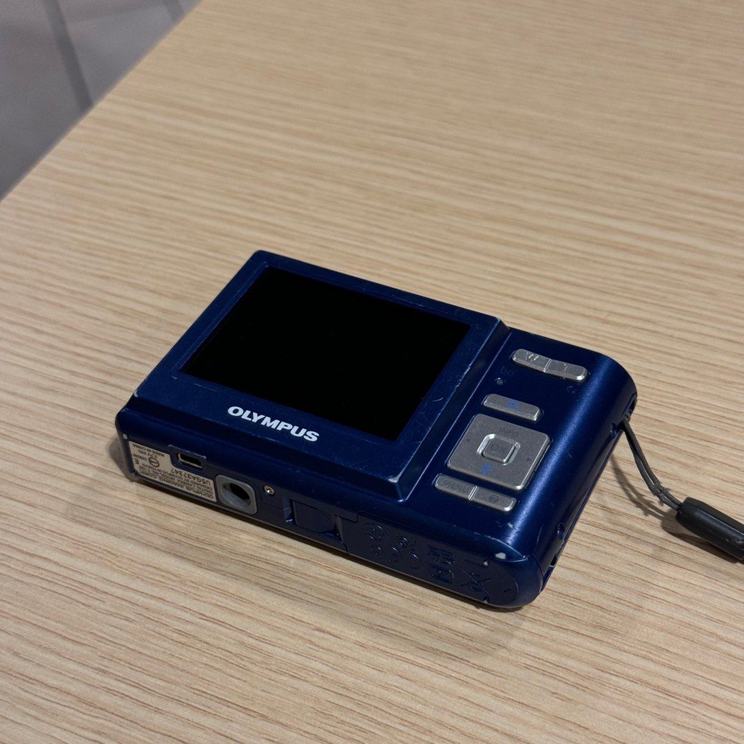 Olympus T-100 Digital Camera Digicam Y2K, Photography, Cameras on Carousell