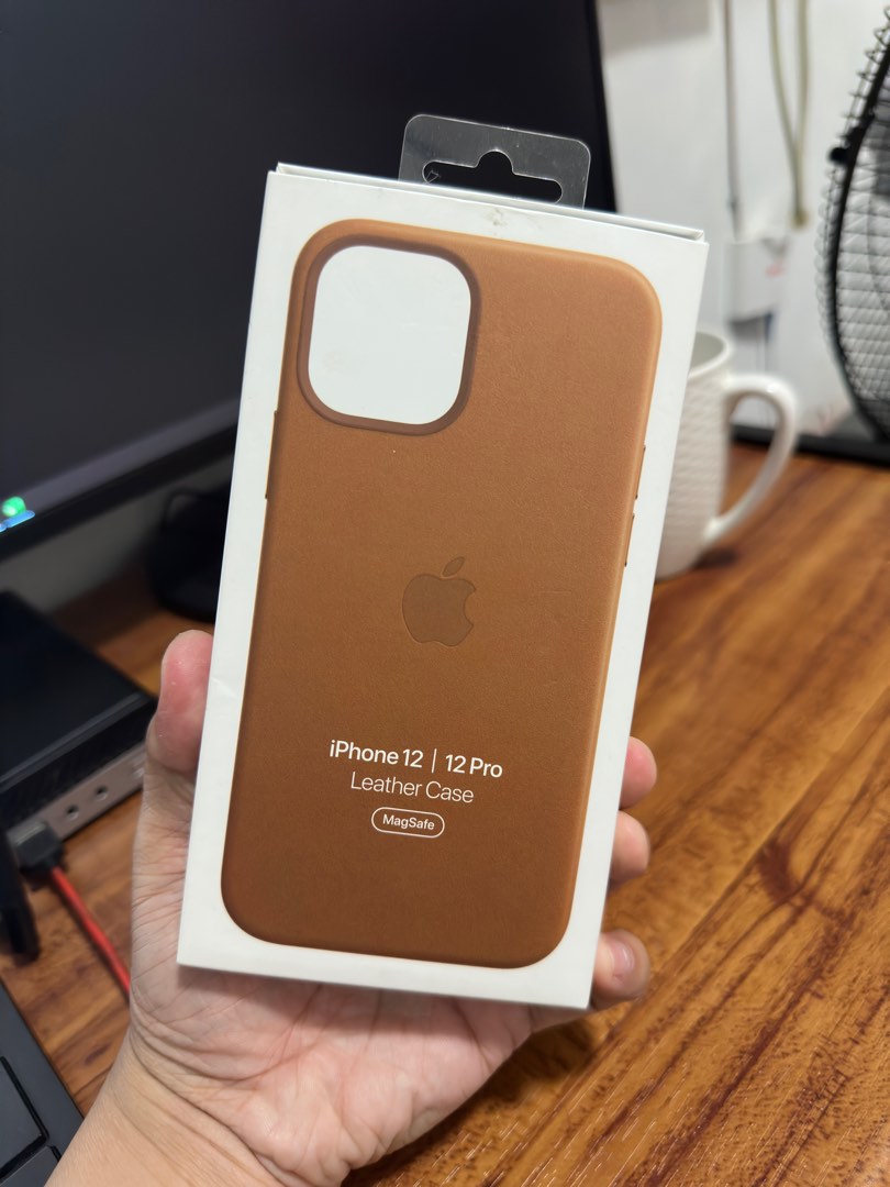 Original Apple Magsafe Leather Case for iPhone 12/12 Pro (Saddle Brown ...
