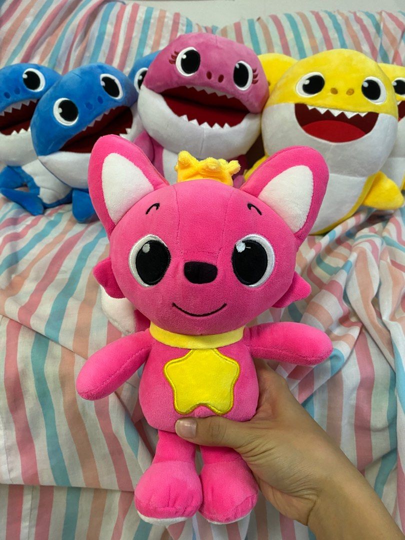 Pink Fong Baby Shark, Hobbies & Toys, Toys & Games on Carousell
