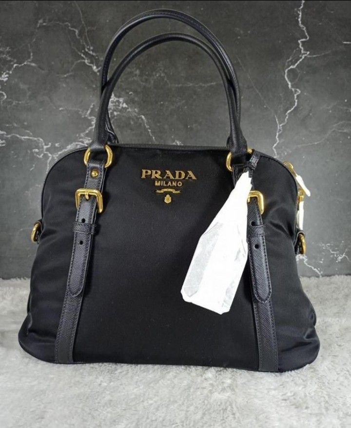 Prada Nylon dome Complete set, Barang Mewah, Tas & Dompet di Carousell