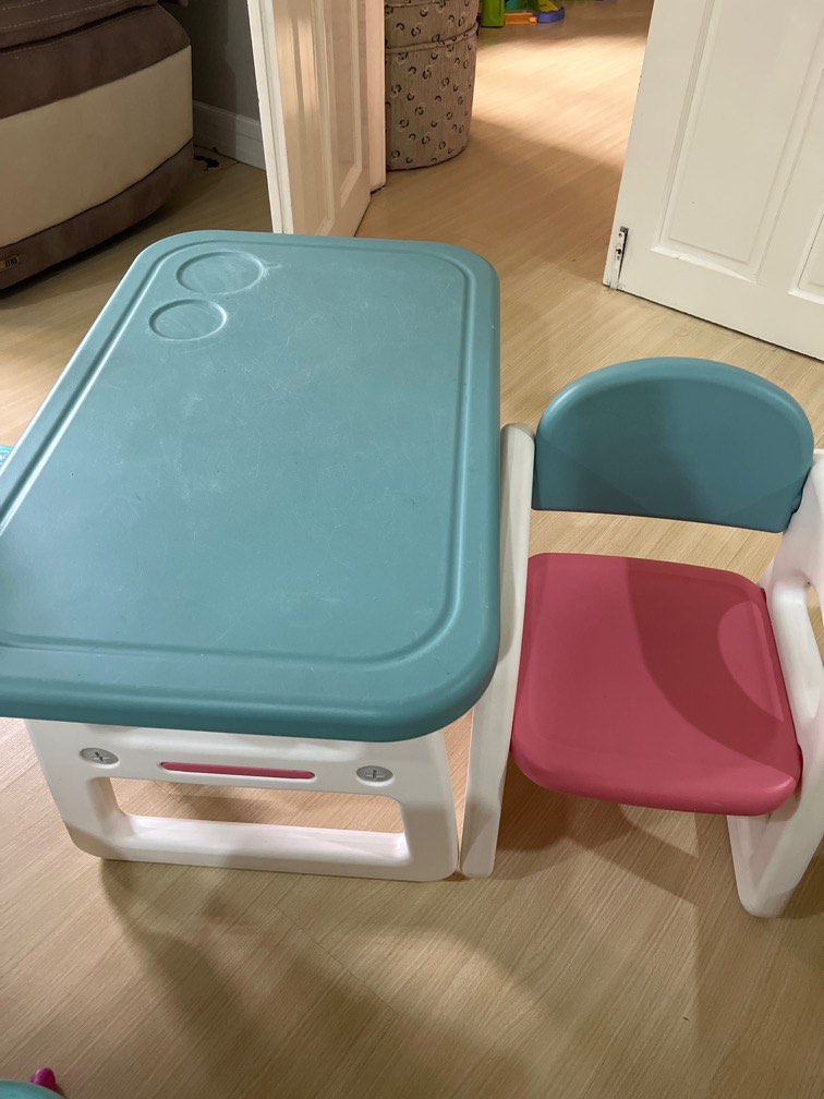 Premium quality Kids Toddler Table & 1 Chair with armrest so the dont ...