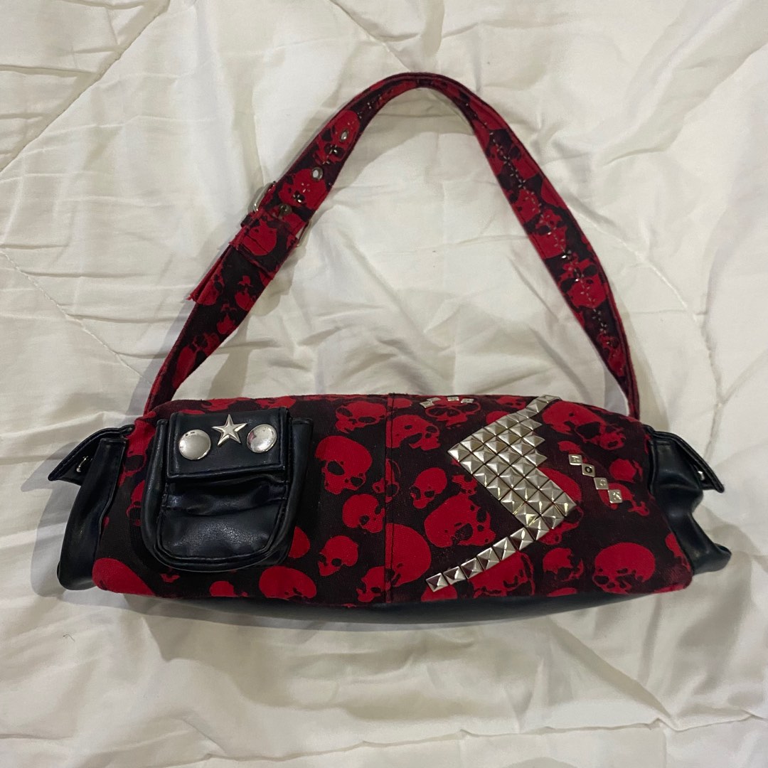 Prettiest Alt Punk Skull Rock Leather Barrel Bag, Women's Fashion, Bags ...