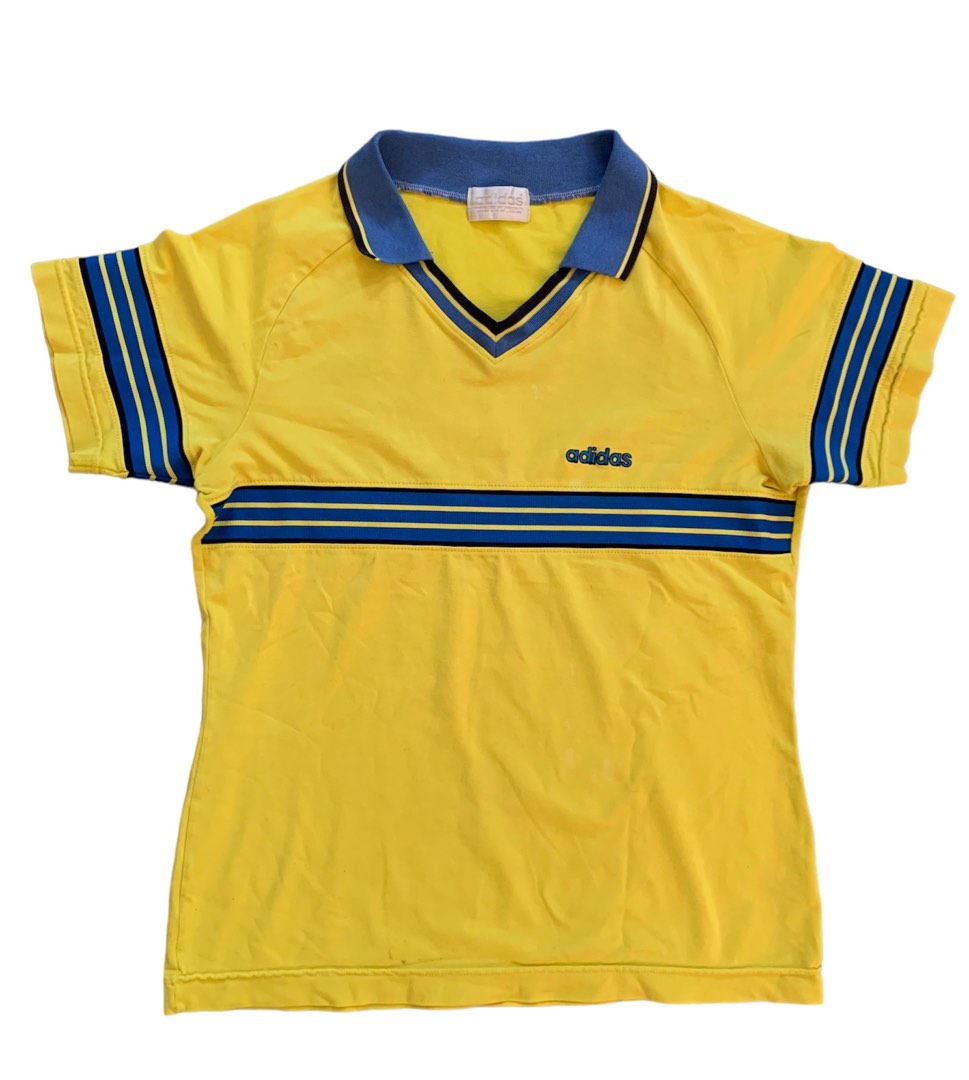 Rare vintage adidas descente kain sambung kollar V, Men's Fashion, Tops & Sets, Tshirts & Polo ...