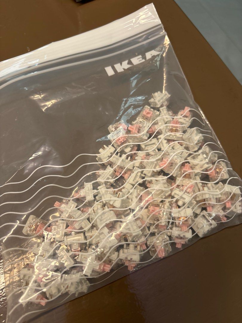 RK pink switches factory 81 switches, Computers & Tech, Parts ...