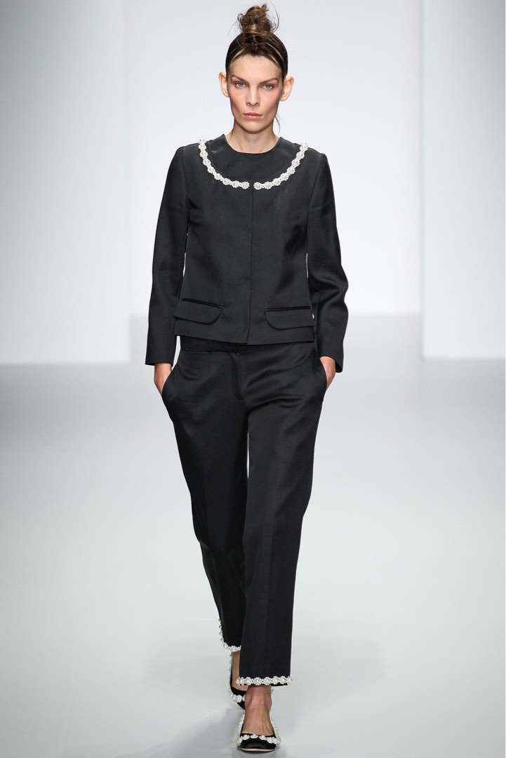 Simone Rocha - S/S '14 Pearls Jacket, Women's Fashion, Tops ...