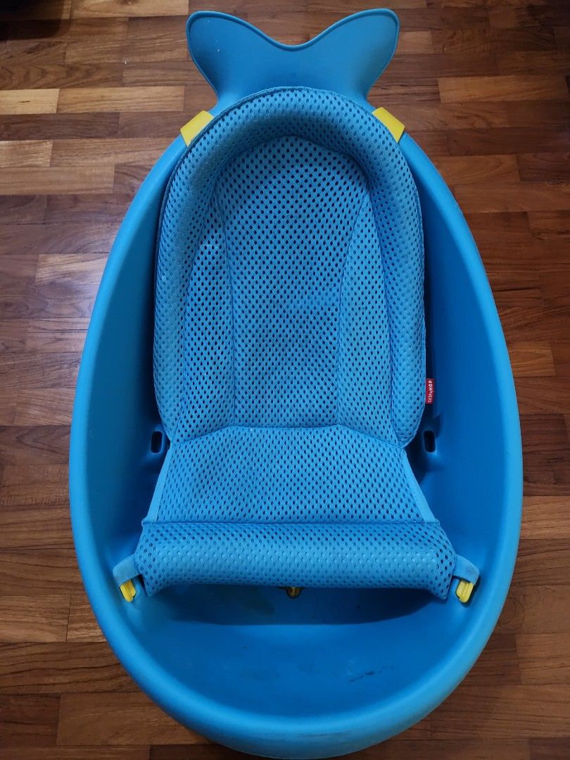 Skip Hop 3 stage bath tub, Babies & Kids, Bathing & Changing, Bathtub ...