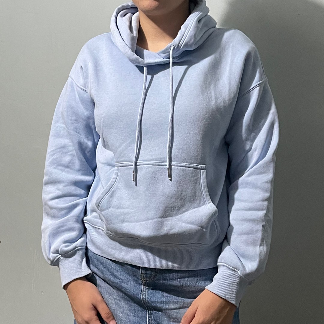 GU Sky Blue Hoodie, Women's Fashion, Coats, Jackets and Outerwear on Carousell