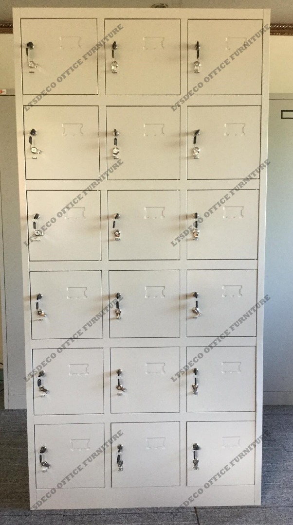 STEEL LOCKER 12 DOORS HOME AND OFFICE FURNITURE AND PARTITIONS ...