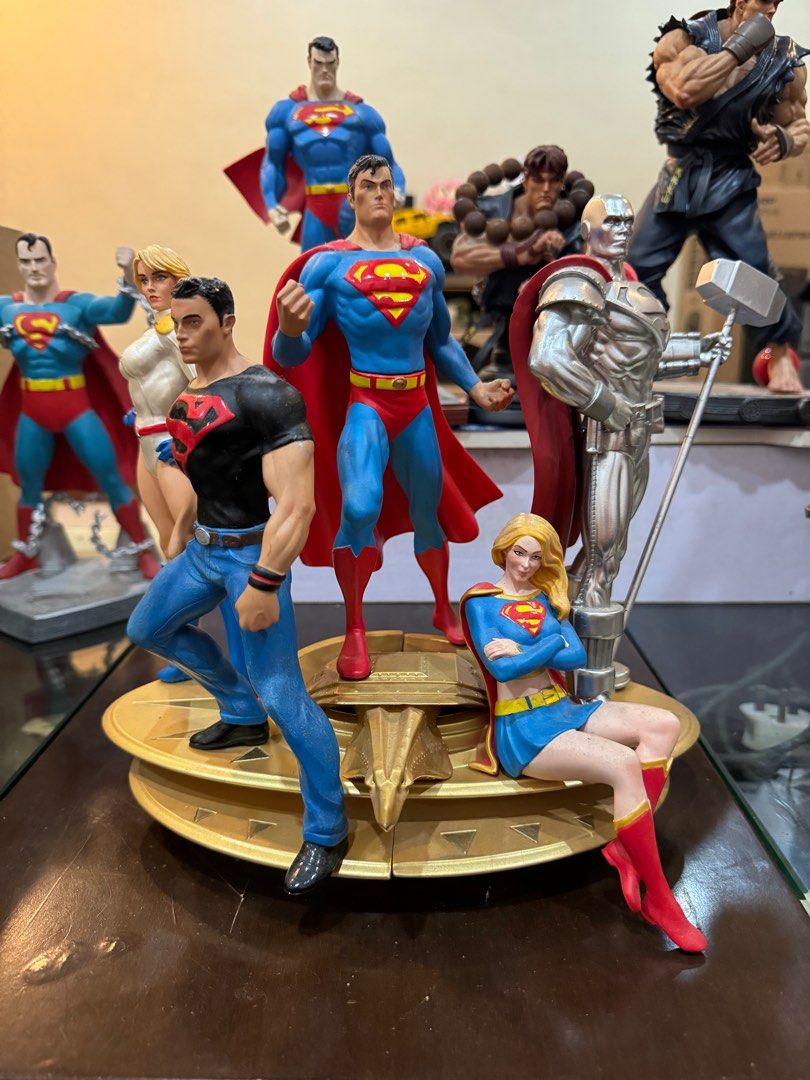 Superman Family Multi Part Statue 1 & 2 Super boy , superman , power ...