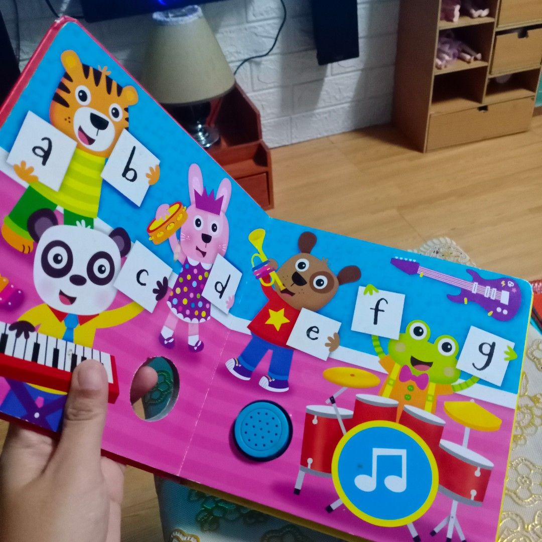The Alphabet Song sound book, Hobbies & Toys, Books & Magazines ...