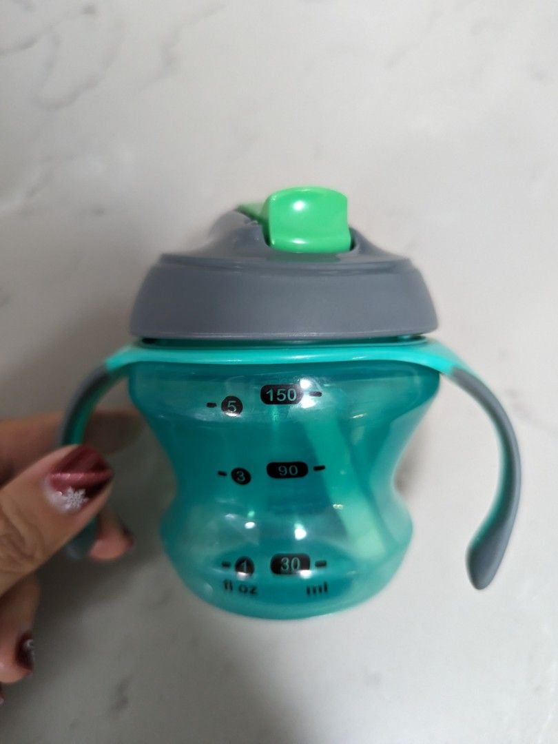 Tommee Tippee Sippy Cup, Babies & Kids, Nursing & Feeding, Weaning ...