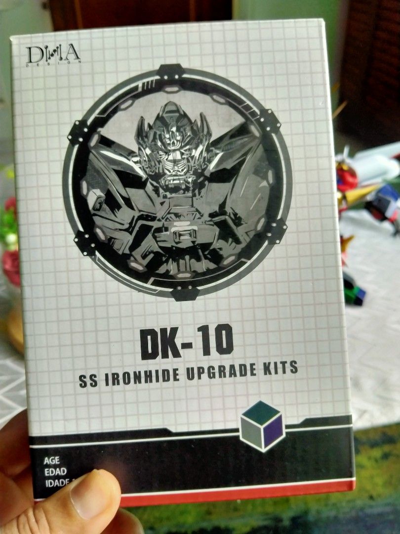 Transformers Studio series #14 Ironhide with DNA DK-10 upgrade kit ...