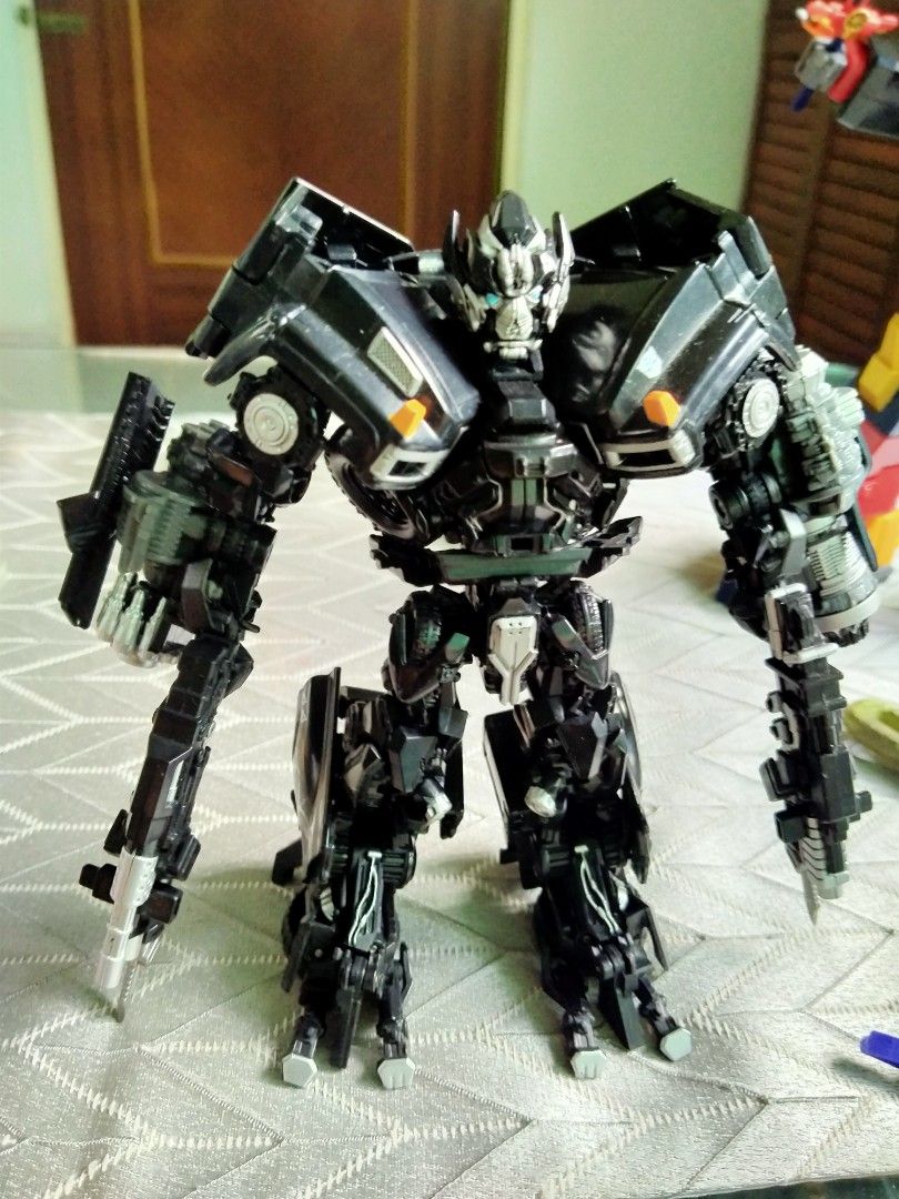 Transformers Studio series #14 Ironhide with DNA DK-10 upgrade kit ...