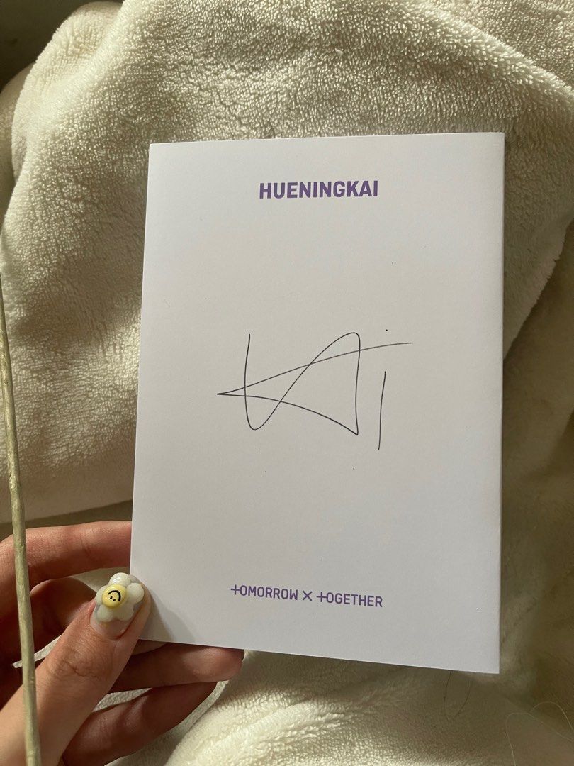 txt tomorrow x together photocard signature, Hobbies & Toys ...