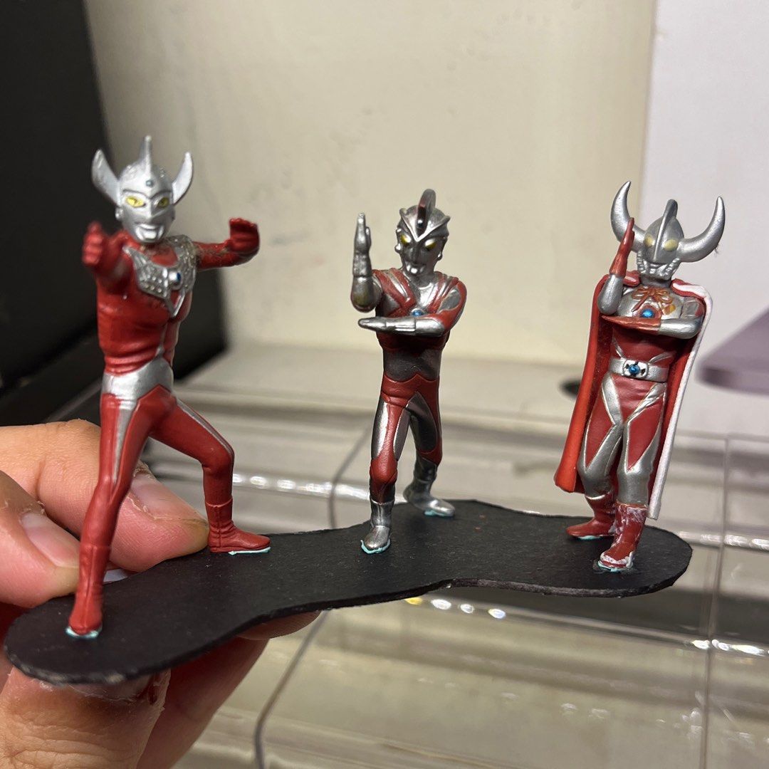 Ultraman Taro / Ace / Father Ken Diorama Small Figure, Hobbies & Toys ...
