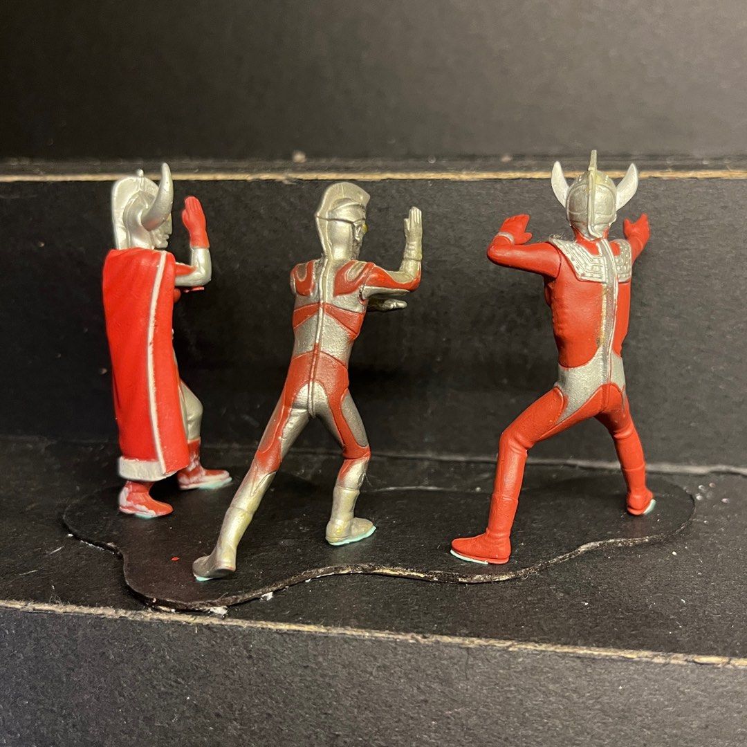 Ultraman Taro / Ace / Father Ken Diorama Small Figure, Hobbies & Toys ...