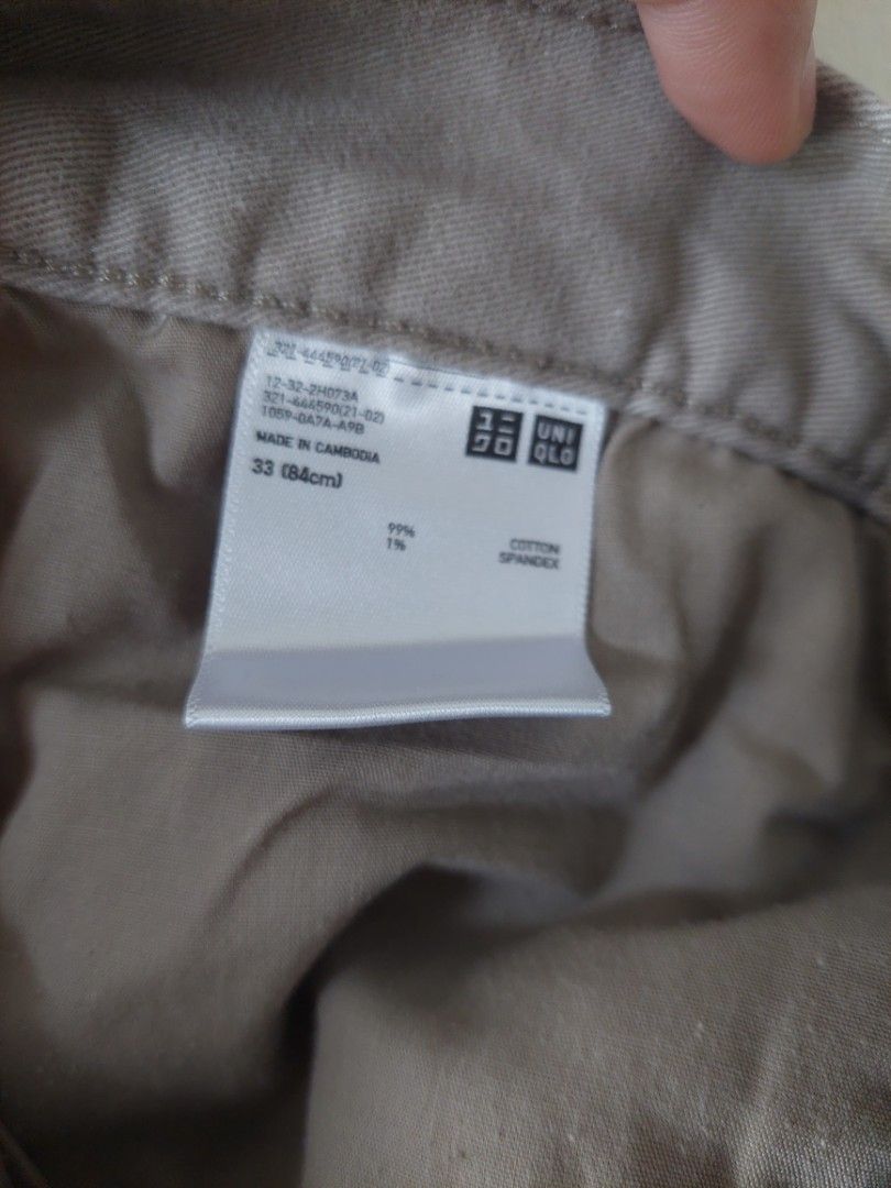 UNIQLO CHINOS, Men's Fashion, Bottoms, Chinos on Carousell