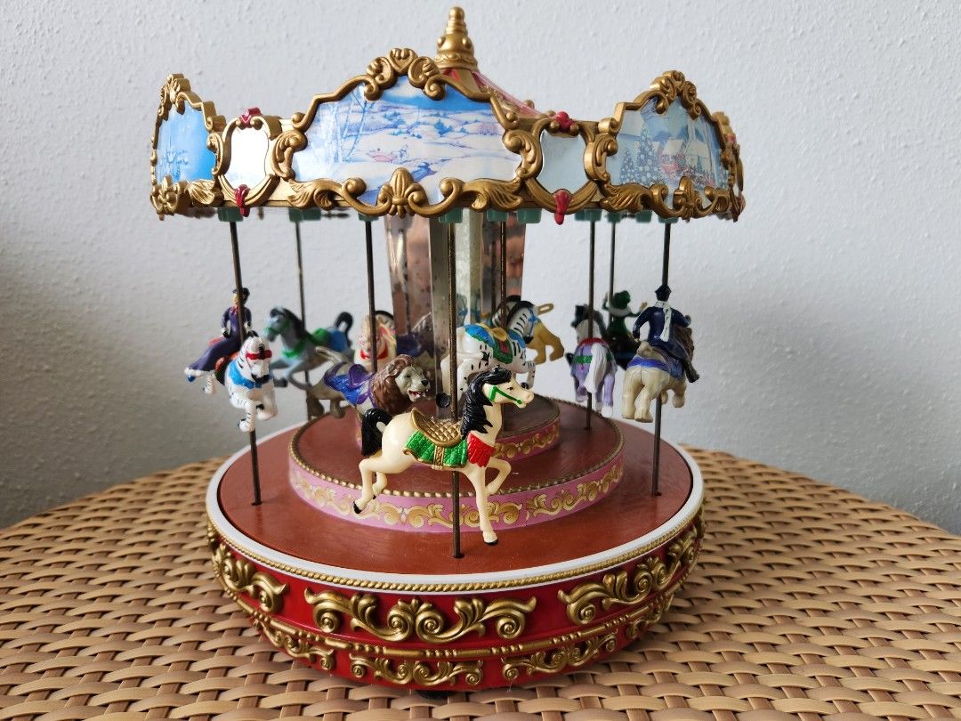 Vintage inspired Carousel display, Hobbies & Toys, Memorabilia ...
