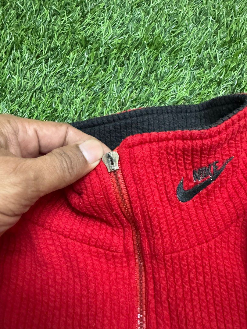 VINTAGE NIKE SPORTWEAR LOGO SWEATER, Hobbies & Toys, Collectibles ...