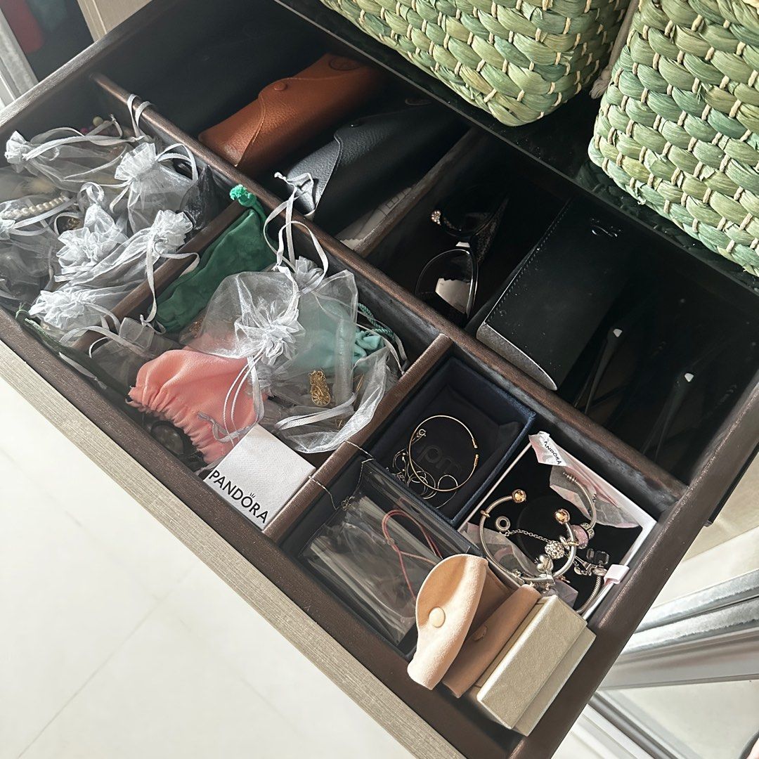 Wardrobe, smartbox wardrobe, four doors wardrobe, sliding door wardrobe ...