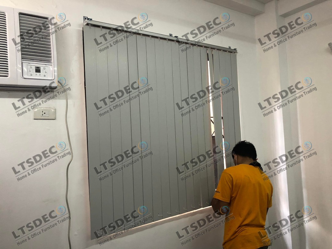 WINDOW BLINDS / OFFICE PARTITIONS AND FURNITURES, Furniture & Home ...