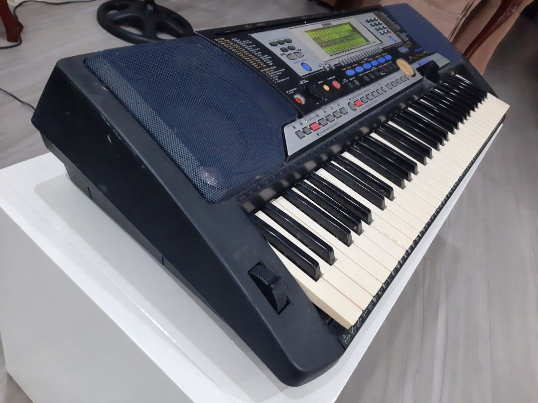 Yamaha PSR-540 61-Keys Digital Piano The Ultimate Professional Keyboard ...