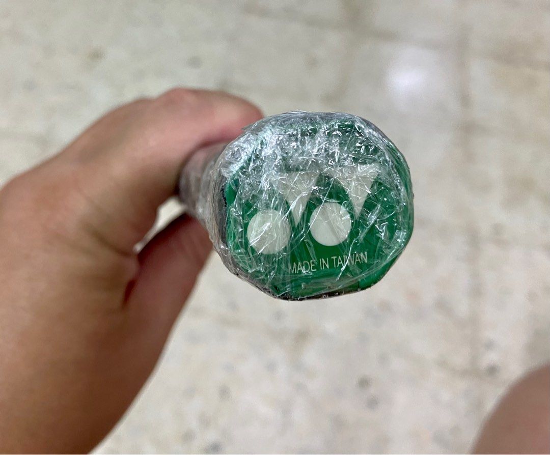 Yonex Muscle Power Tour, Sports Equipment, Other Sports Equipment and ...