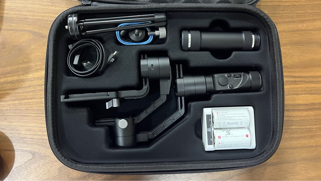 Zhiyun Crane V2, Photography, Photography Accessories, Gimbals ...