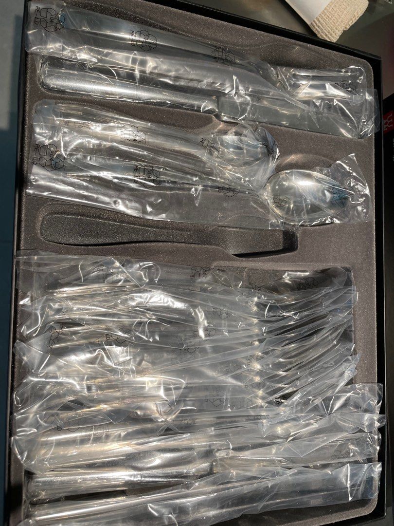 Zwiling nova 24pc cutlery set, Furniture & Home Living, Kitchenware ...