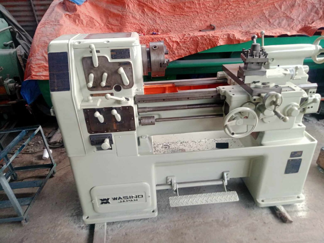 1 LATHE MACHINE WASINO, Commercial & Industrial, Industrial Equipment ...