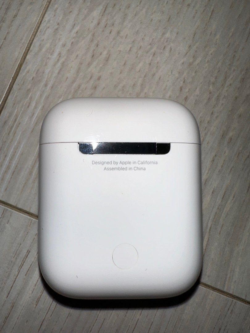 Apple AirPods 1st Gen, Audio, Earphones on Carousell